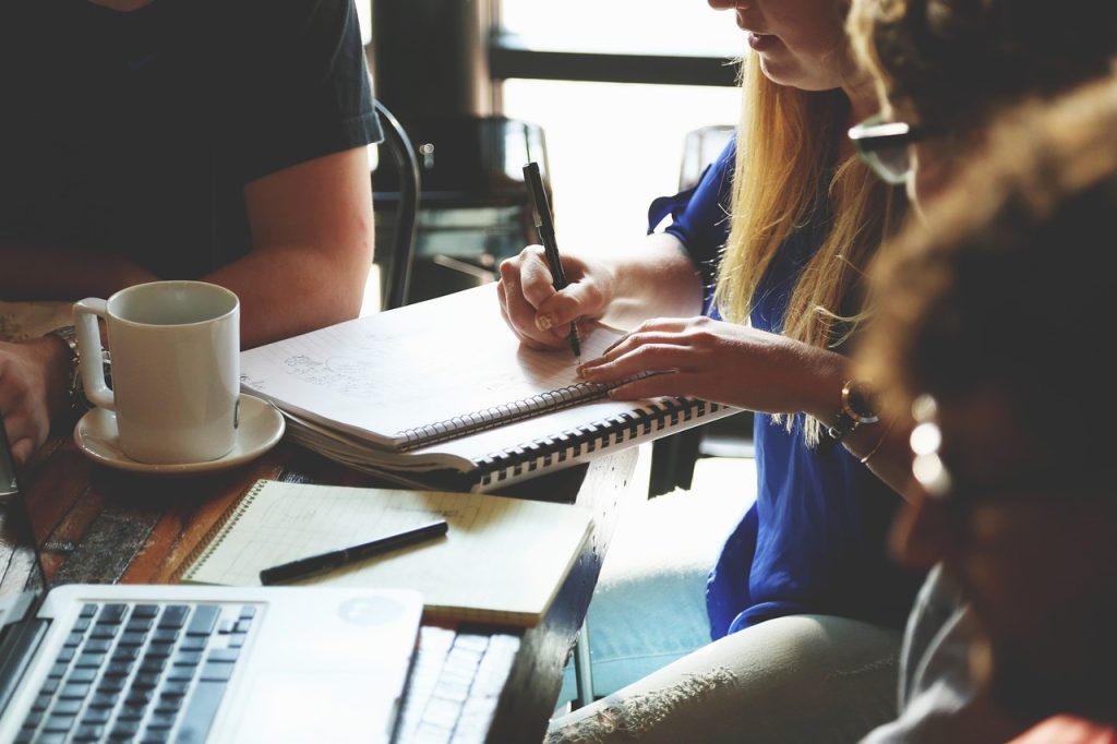 MIS Reports: What are they and how do they work? - Brixx