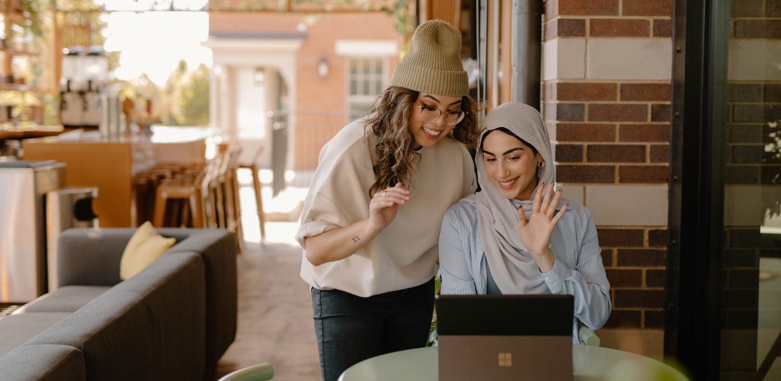 Top 8 Cash Flow Metrics & KPIs Every Business Must Track - Brixx